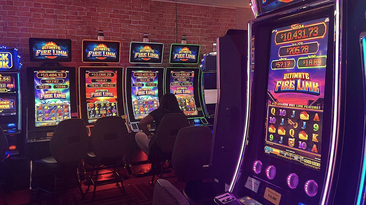 Understanding Slot Machine Mechanics: How Random Number Generators ...